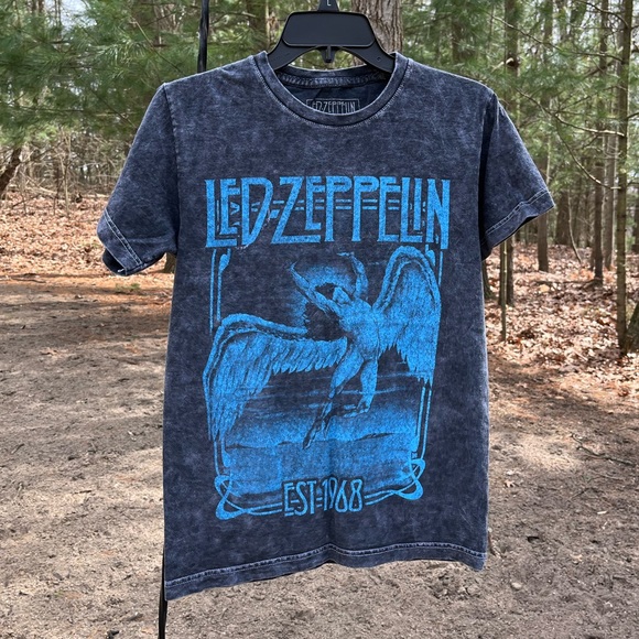 led zeppelin | Shirts | 222 Led Zeppelin Band Tee | Poshmark